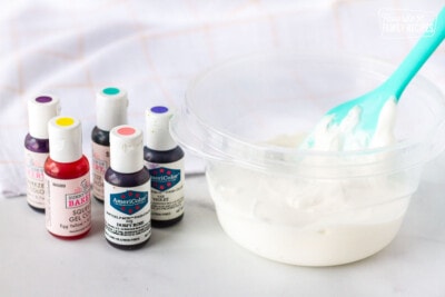 How to Make Royal Icing (and Flood Icing)