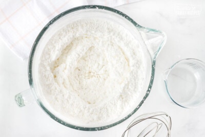 How to Make Royal Icing (and Flood Icing)