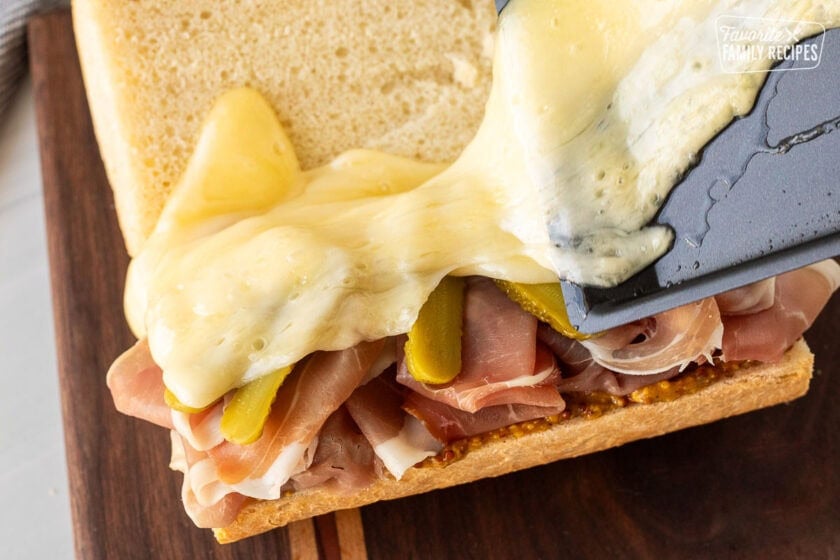 Raclette Sandwich